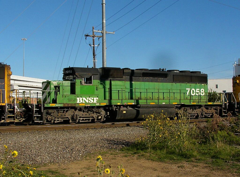 BNSF 7058